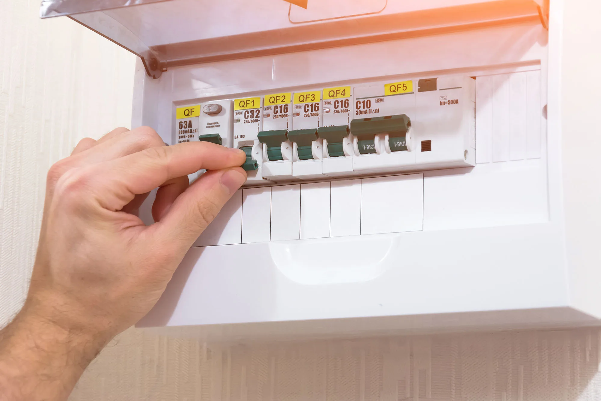 Testing and Resetting a Circuit Breaker: How-to - Wave Electrical Solutions