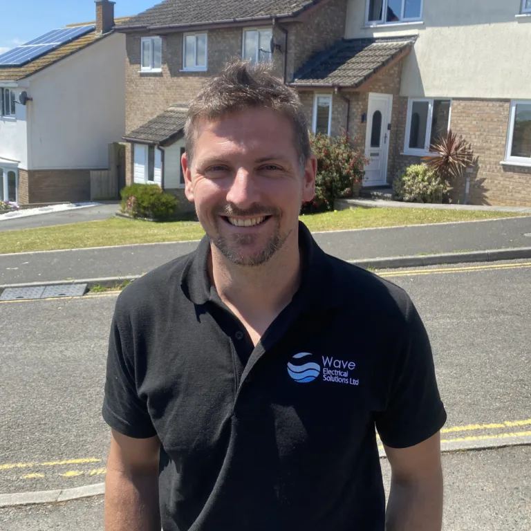 Meet The Team - Wave Electrical Solutions