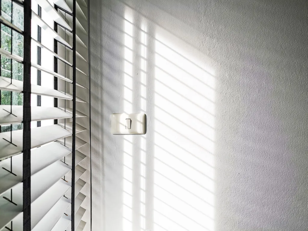 Choosing the Right Sockets and Switches for Your Style - Wave ...